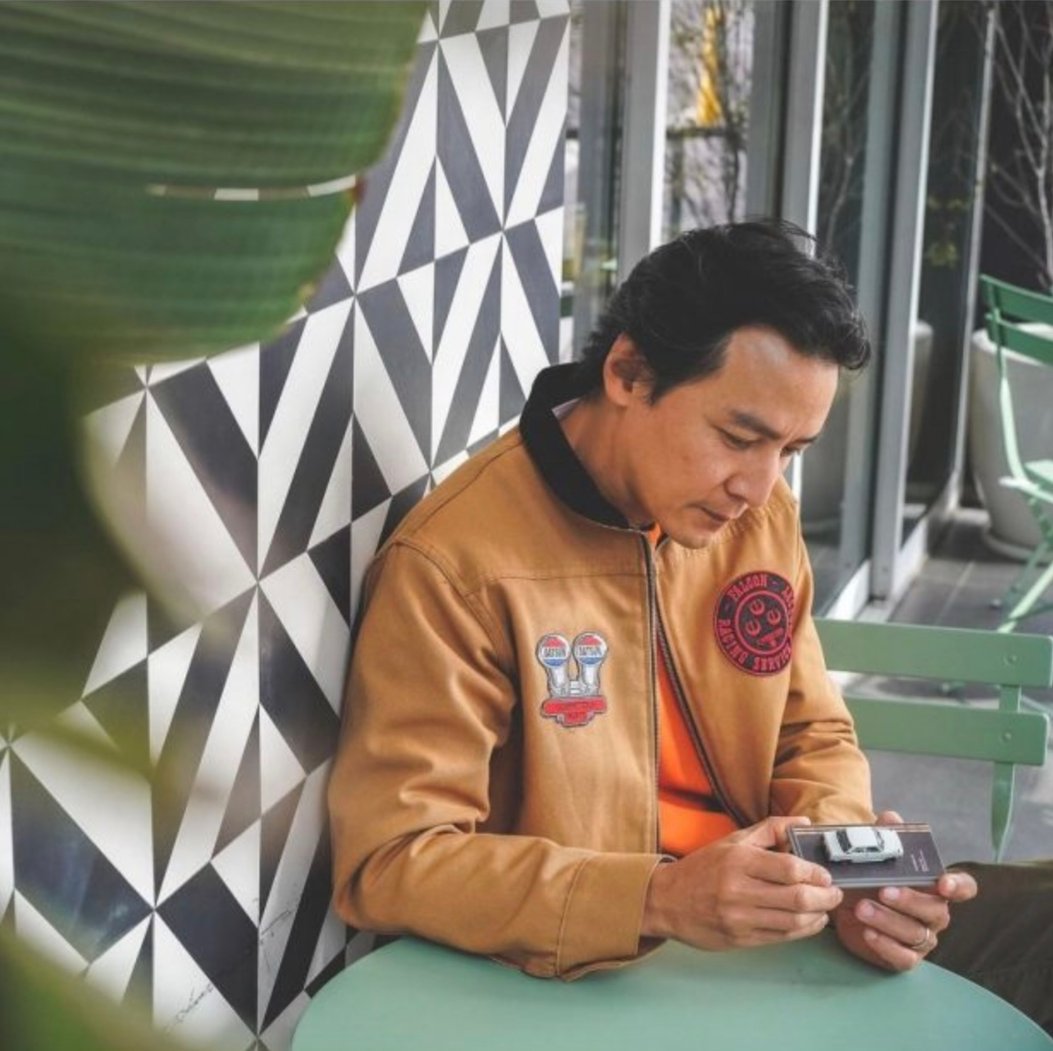 【48歲吳彥祖近況】被野生捕獲！網民狠批髮線往後退、老態藏不住 | UrbanLife 健康新態度